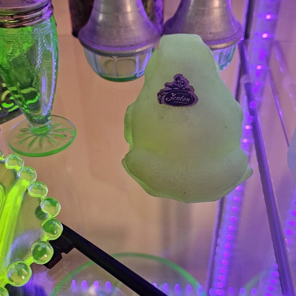 Art | Fenton Custard Glass Frog | Poshmark